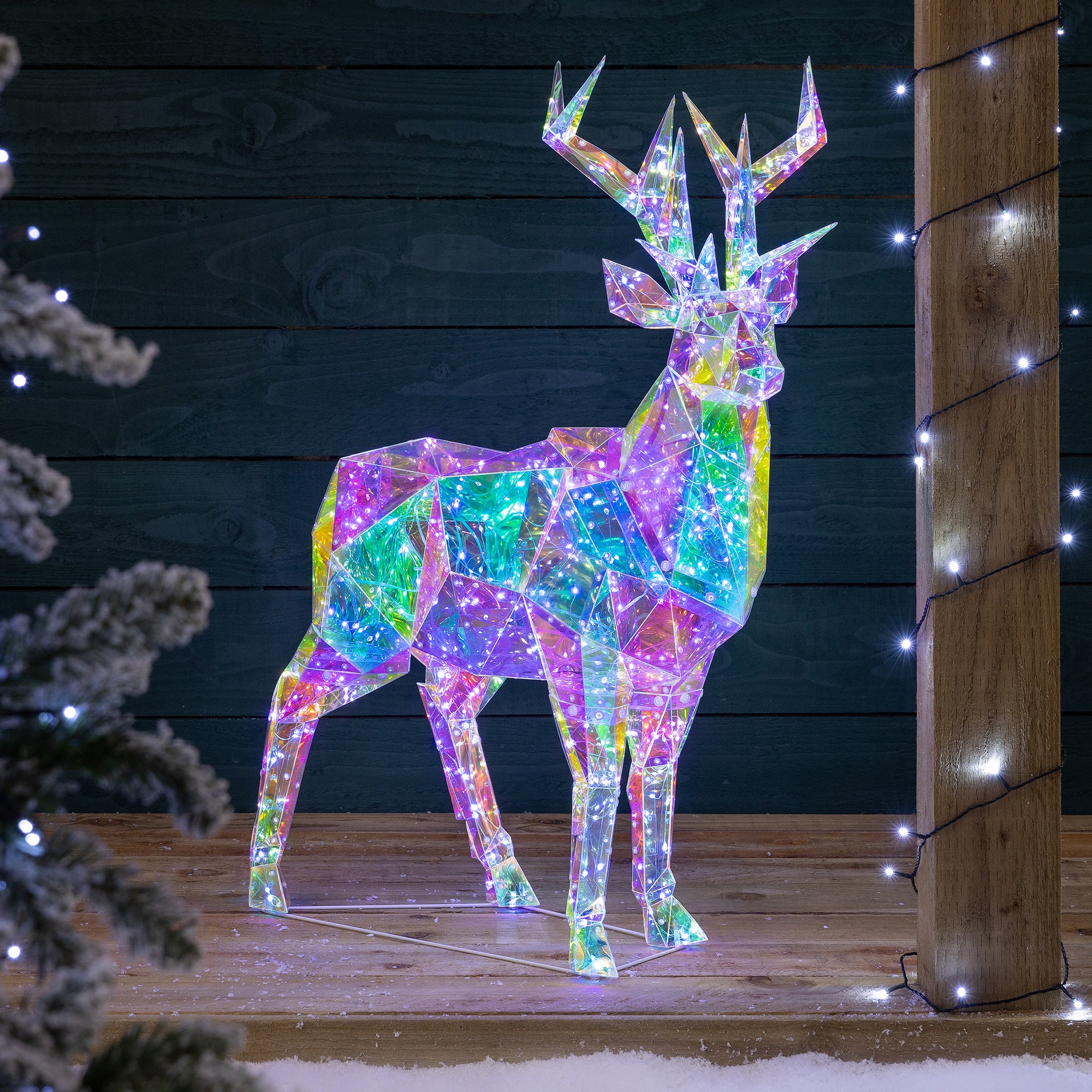 Iridescent Christmas Stag Light | 90cm x 75cm x 25cm | Christow